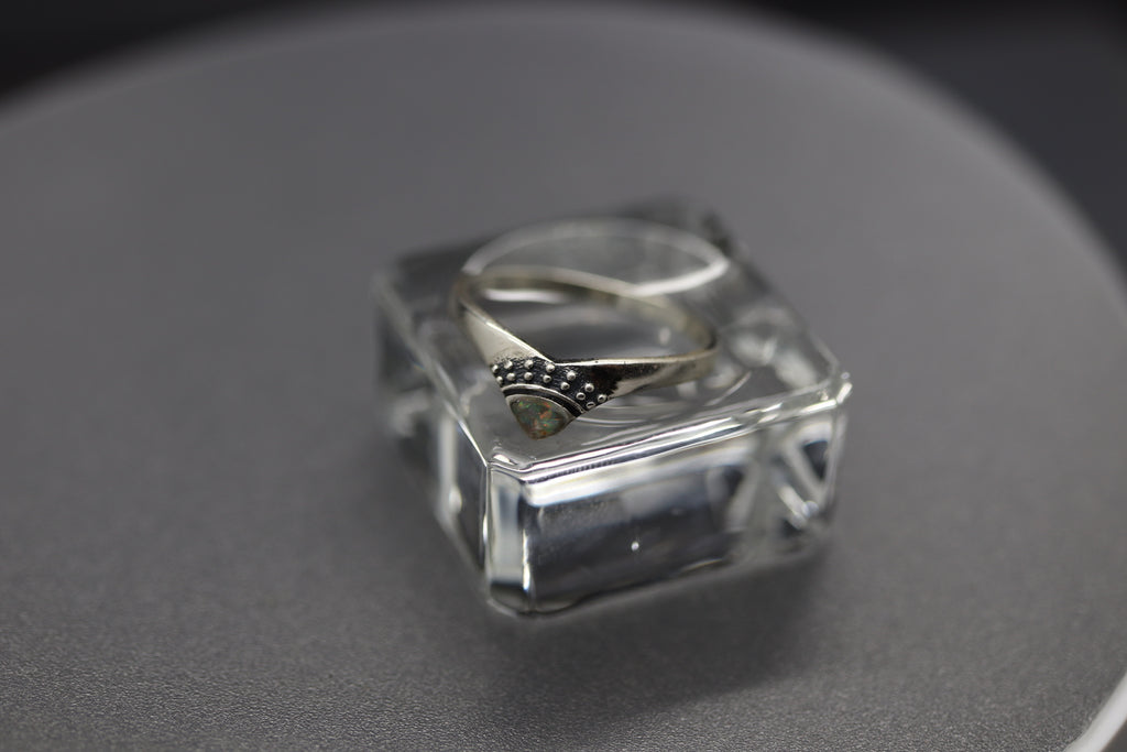 V-Shaped Bali Cremation Ring – Ashley Lozano Jewelry
